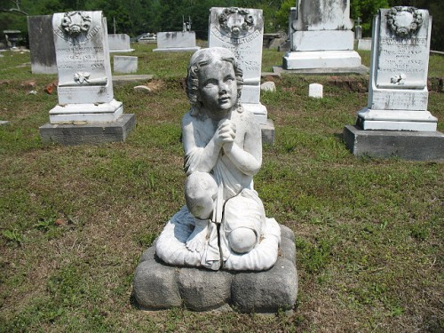 Italian Mayor Bans Death, Says Cemetery is Full — Vagabondish