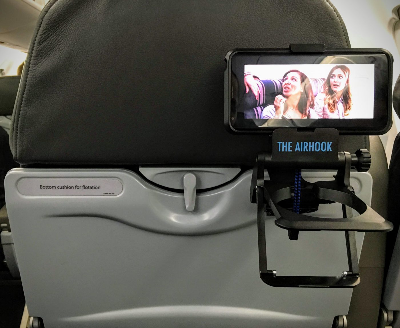 Airhook Looks to Reinvent the Traditional Airplane Tray Table — Vagabondish