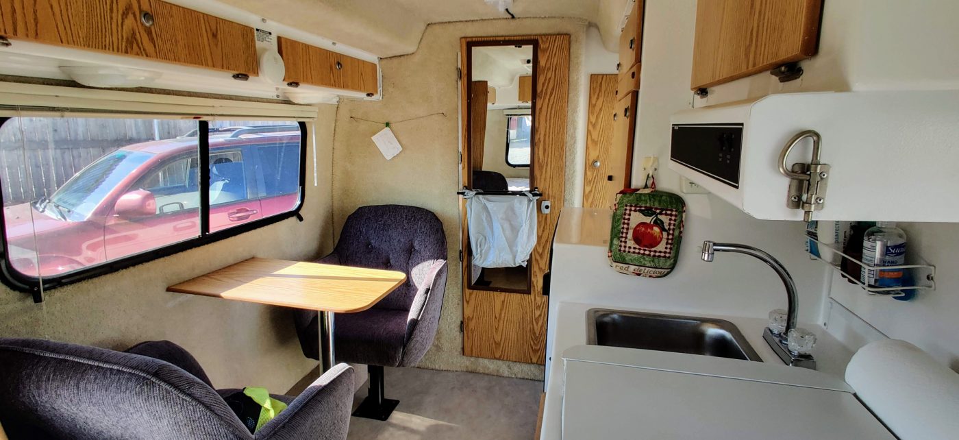 Tips for Traveling with Cats in a Travel Trailer or RV — Vagabondish